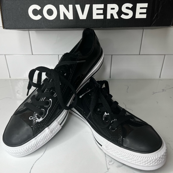 Converse | Shoes | Nwt Unisex Converse Ctas Ox Shoes In Blackblackwhite ...